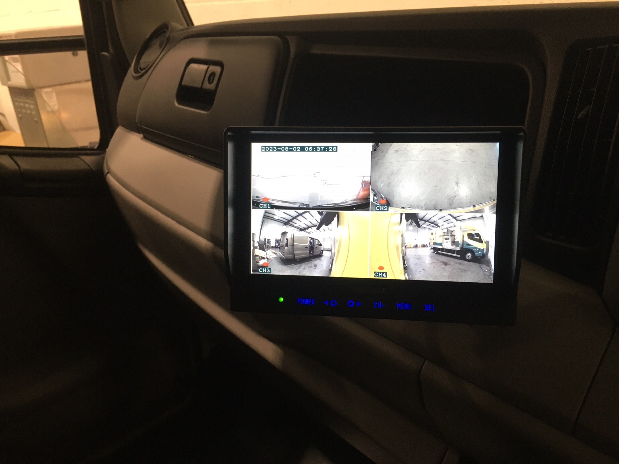 M-715 Monitor (7") | Motor Vehicle Monitors | Vision UK